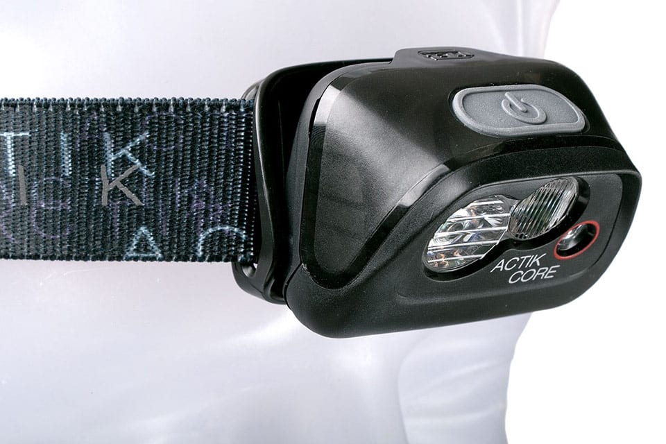 Petzl Actik Core | Lampe frontale : notre guide d'achat complet